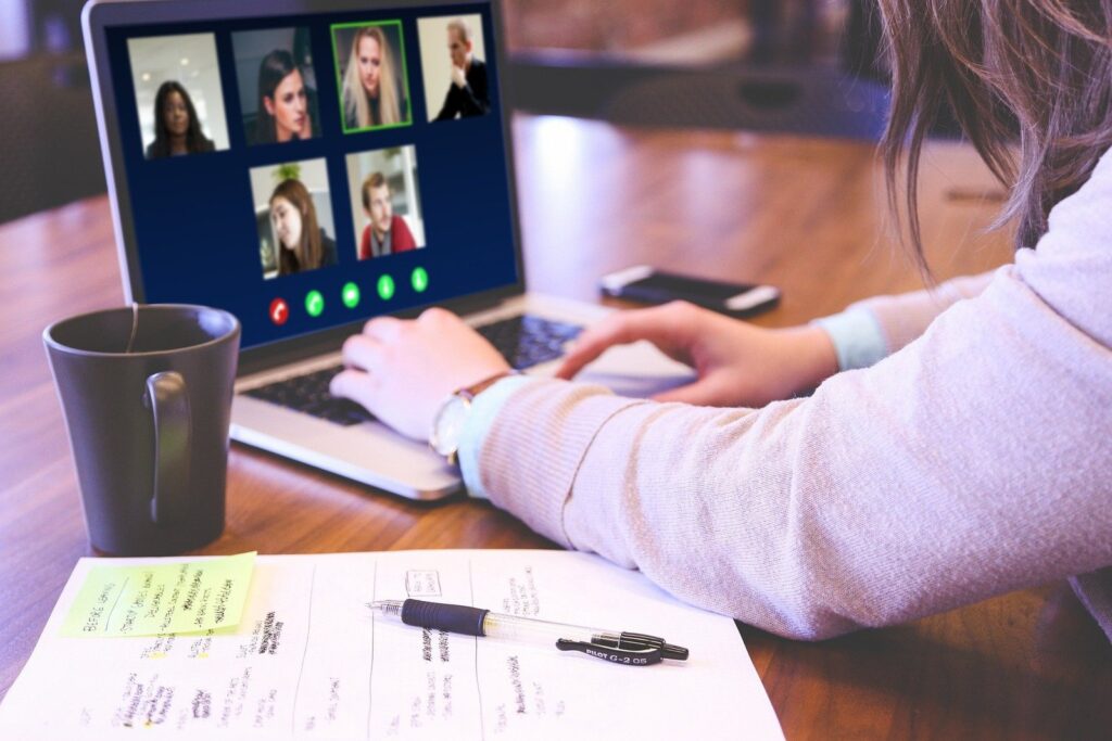 Expert Tips: How to Lead a Successful Remote Team - Q2HR Solutions
